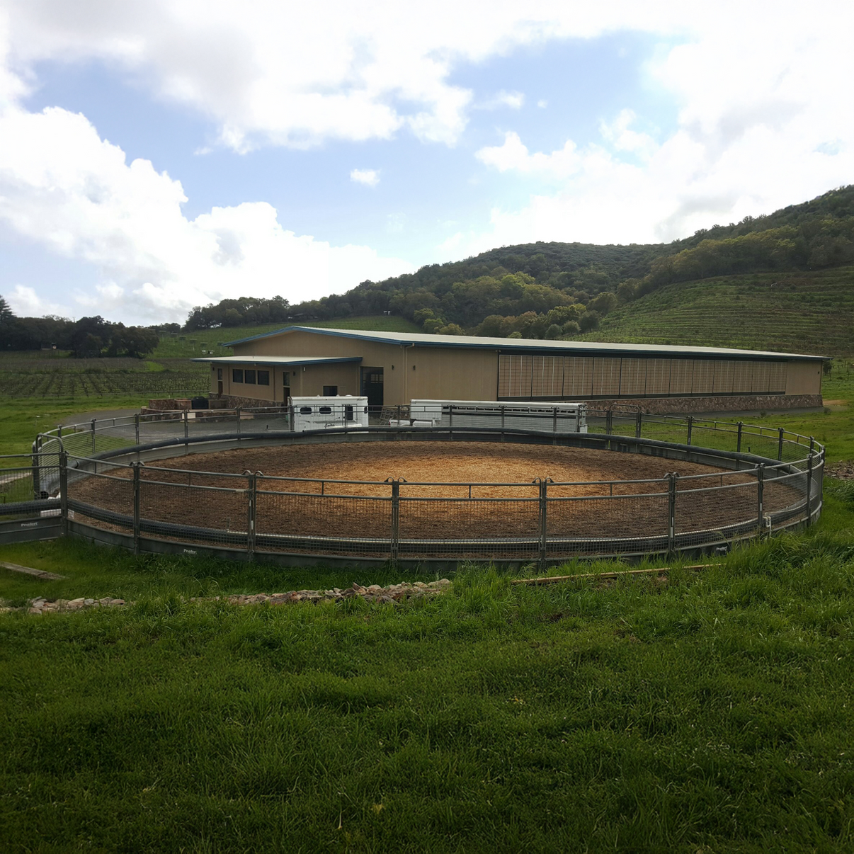 Premium Round Pens – farmranchstore.com